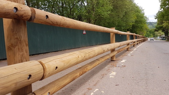 Crash-rated timber safety barrier – Alton Towers | Urban Fencing | ESI ...