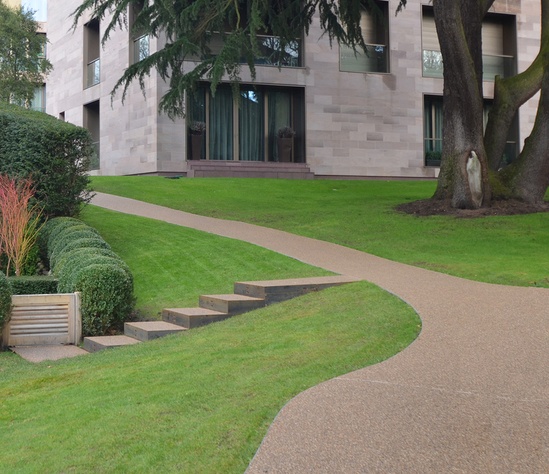 Resin bound permeable pathways for London development | Clearstone ...
