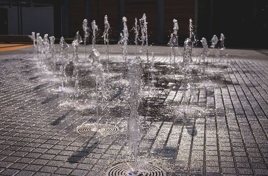 Eight water features for Lakeside shopping centre | Fountains ...