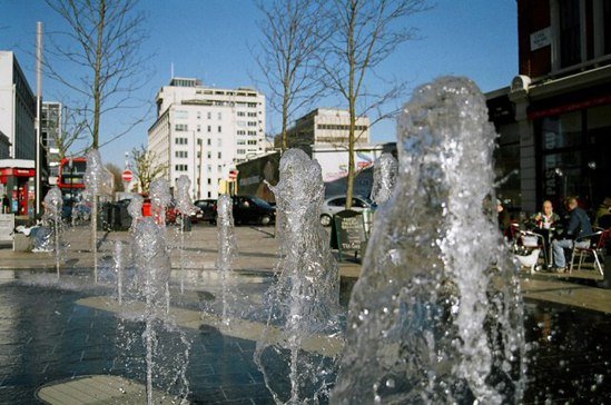 Dry plaza water feature - Lyric Square, Hammersmith | Fountains Direct ...