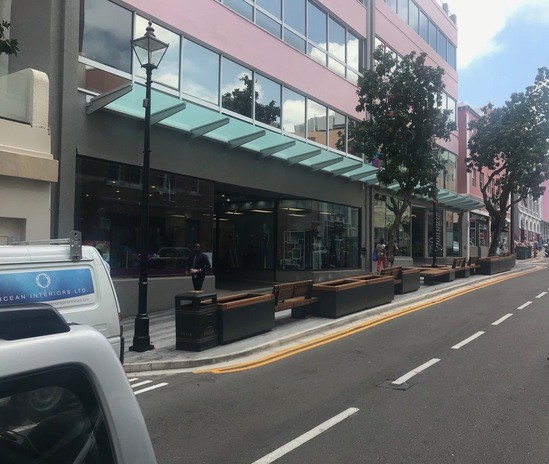 RailRoad public realm seating and planters - Bermuda | Furnitubes | ESI ...