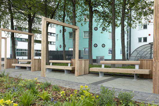 Social seating solutions for University of East London | Furnitubes ...