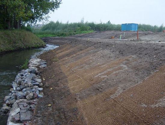 Embankment Mat | Greenfix Soil Stabilisation & Erosion Control | ESI ...