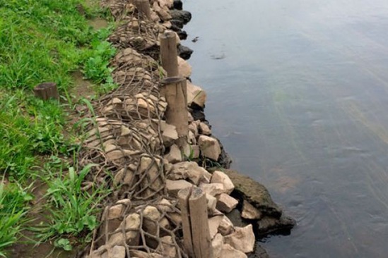 Rock Rolls and Rock Mattresses for erosion protection | Greenfix Soil ...