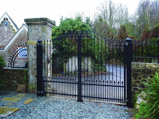 Ornamental arched-top steel gates | Jacksons Fencing | ESI External Works