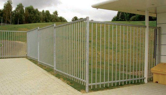 Sentry® vertical bar perimeter fencing | Jacksons Fencing | ESI ...
