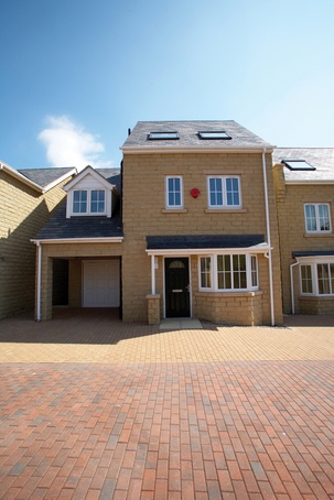 Cromwell reconstructed stone walling | Marshalls | ESI Building Design