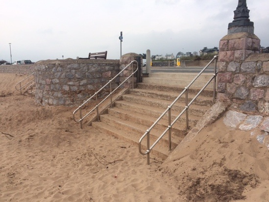 Stainless steel handrailing for Exmouth Beach | Architectural Street ...