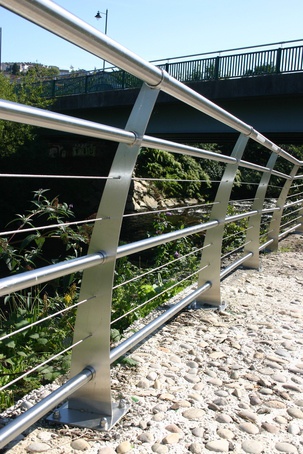 Bespoke stainless steel illuminated post and rail | Architectural ...