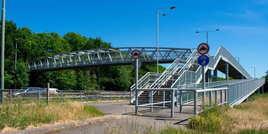 Footbridge and approach ramps over A2 at Midhurst Hill | Nusteel ...