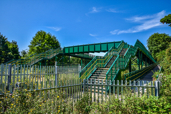 15m footbridge plus 27 approach ramps for railway line | Nusteel ...