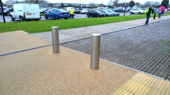 Fixed and illuminated bollards for technology park | AUTOPA | ESI ...