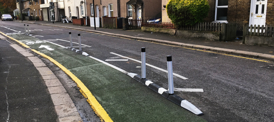Greenwich Wand Orca cycle lane separator | Rediweld Rubber & Plastics ...