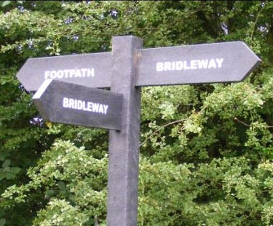 Solid Oak Directional Fingerposts Shelley Signs Esi External Works