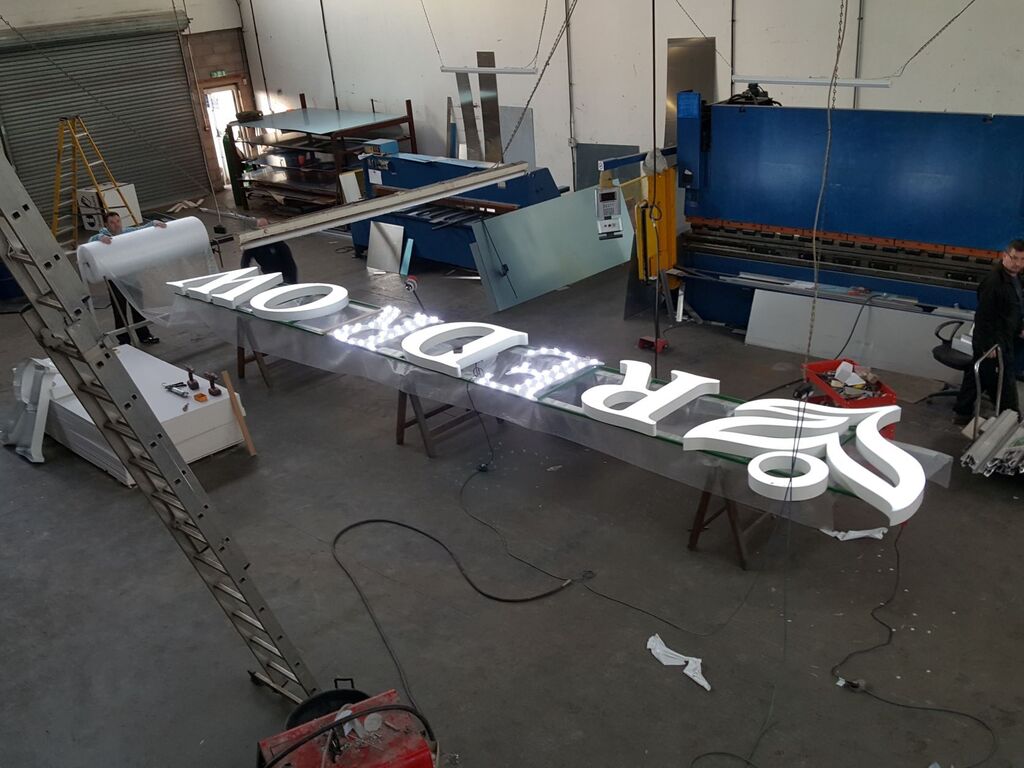 Folded tray signs and built up letters - a business must | Signscape ...