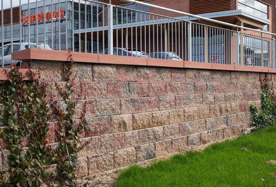 Secura Grand Concrete Retaining Walls | Tobermore | ESI External Works