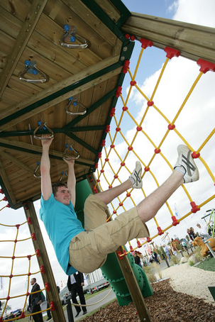 Timber Tree House with plastic slide | Wicksteed Playgrounds | ESI ...