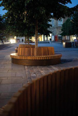 Movable circular hardwood tree seats for public realm | Woodscape | ESI ...