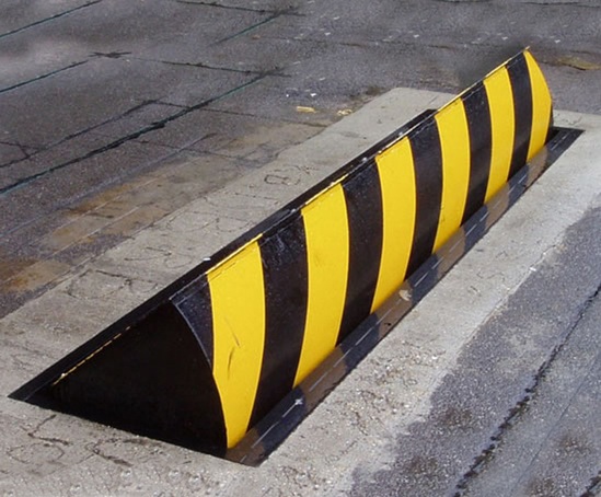 RB680 hydraulic road blocker | Avon Barrier | ESI External Works