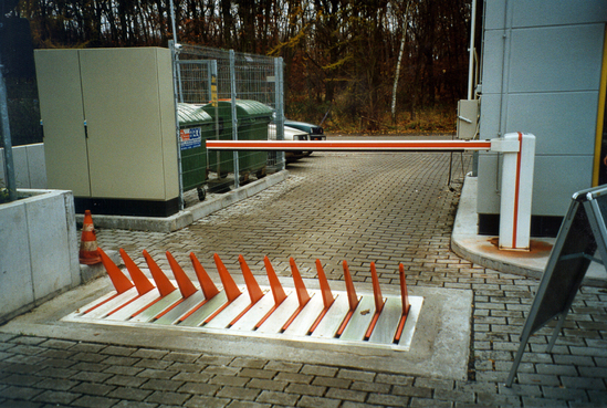 Avon Tyre Killer road barrier | Avon Barrier | ESI External Works