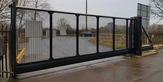 SlideGuard - custom-built cantilever sliding gates | Barkers Fencing ...