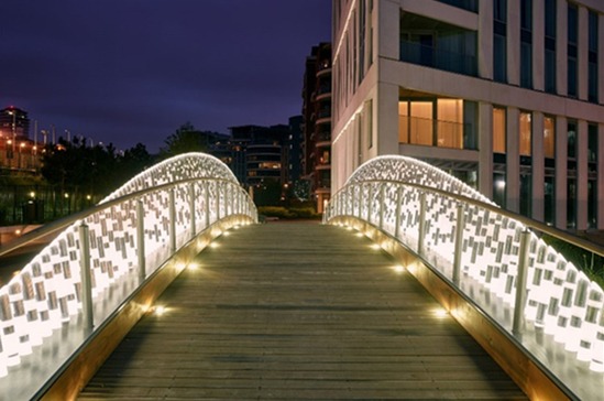 24 x 3m illuminated footbridge - Chelsea Creek | CTS Bridges | ESI ...