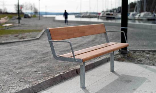 APRIL bench | Vestre Ltd | ESI External Works