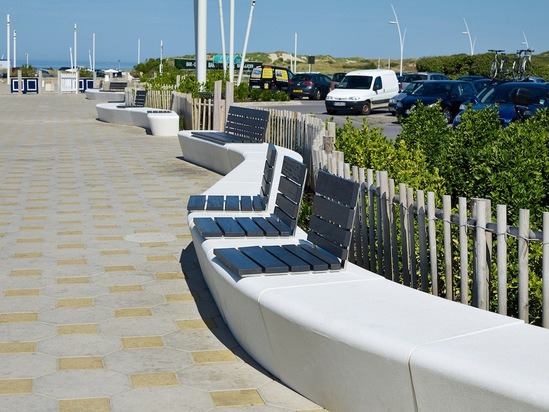 Custom concrete benches, Le Touquet beachfront (FR) | URBASTYLE® | ESI ...