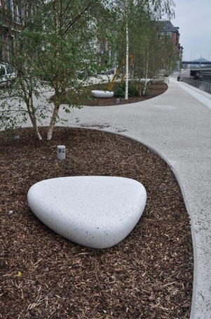 Cast stone seating for Rive Gauche commercial centre | URBASTYLE® | ESI ...