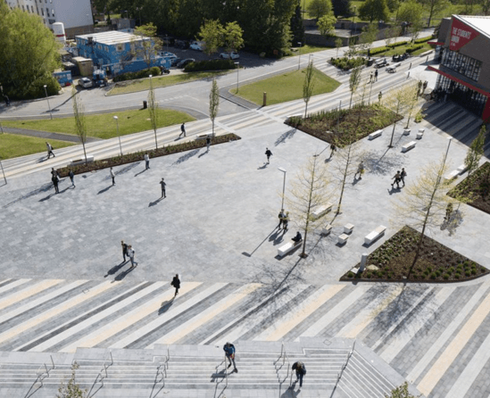 Modern concrete and timber seating - University campus | URBASTYLE ...
