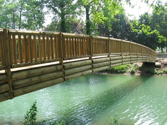 T40 BP timber bridge parapet system | Urban Fencing | ESI External Works