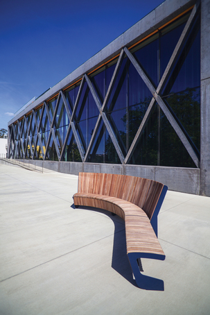 Landscape Compact Park Bench | mmcité UK | ESI External Works