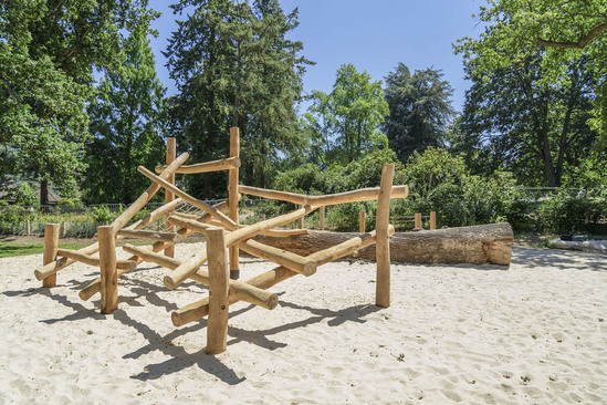 Bespoke themed playground - Hever Castle | Duncan & Grove | ESI ...