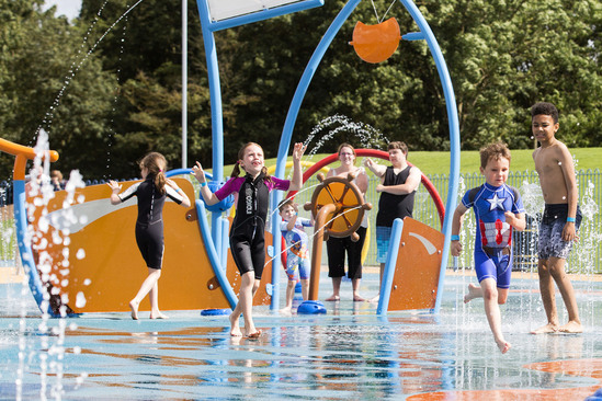 Splash 'n' Play at Willen Lake | Ustigate Waterplay | ESI External Works