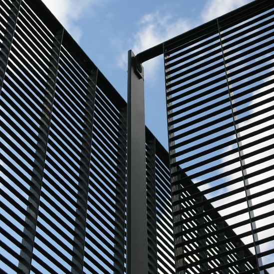 Torino pressure-locked steel grating fence | Lang+Fulton | ESI External ...