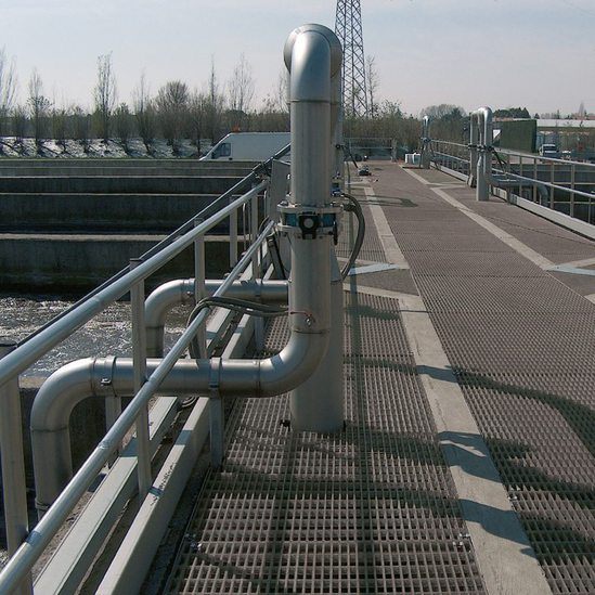 Pressure-locked mild steel floor gratings | Lang+Fulton | ESI Building ...