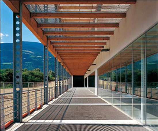 Pressure-locked mild steel floor gratings | Lang+Fulton | ESI Building ...