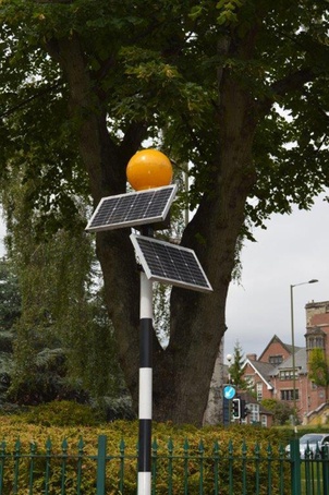 Solar-powered Belisha beacon - 100,000 hours | Street Furnishings | ESI ...