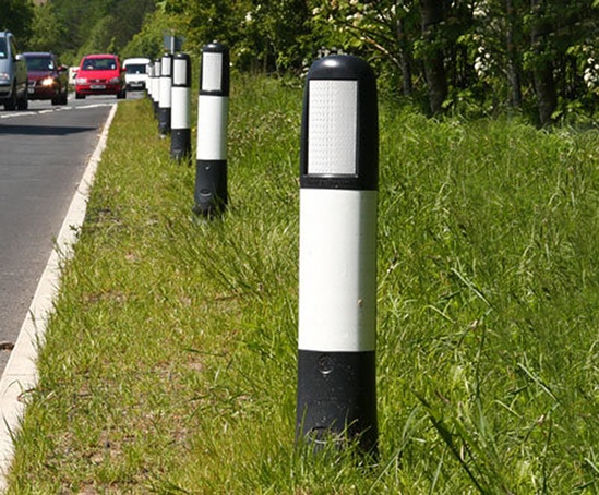 Vergemaster RX™ marker post | Glasdon UK | ESI External Works