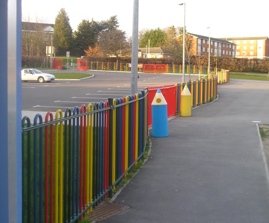 TR800 Play bow-top self-raking railings | Heras UK | ESI External Works