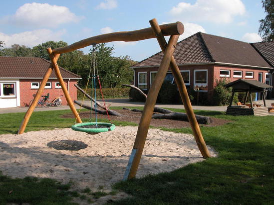 3m Height Single Point Swing 901240100R | Jupiter Play | ESI External Works