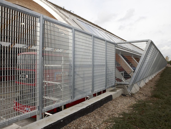Screening and fencing for West Ham Bus Depot | Elefant Gratings | ESI ...
