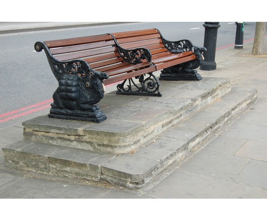 Restoration of Camel Benches, Embankment, London | Branson Leisure ...