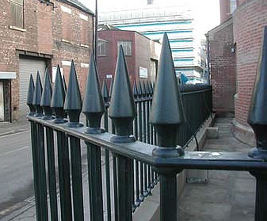 Bespoke cast iron railings | TOPP & CO | ESI External Works