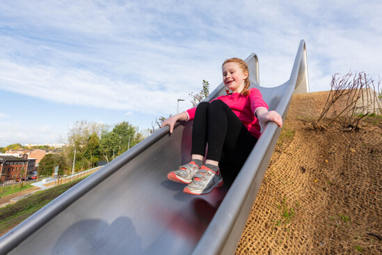 Bespoke 15m-long slide for local nature reserve | Timberplay | ESI ...
