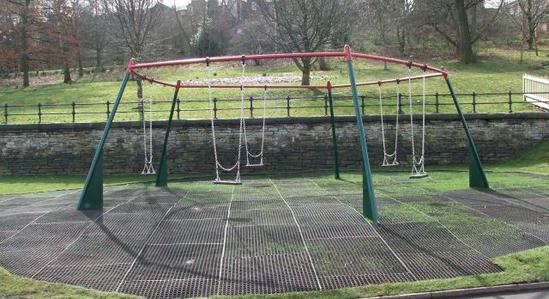 5 Way Metal Framed Cluster Swing 5 Years Massey And Harris Eng Ltd