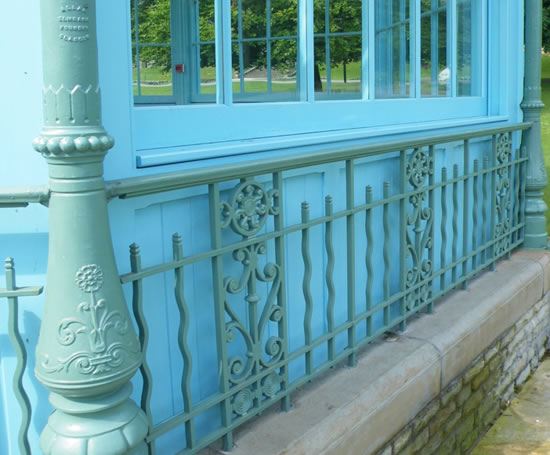 Bespoke cast iron railings | TOPP & CO | ESI External Works