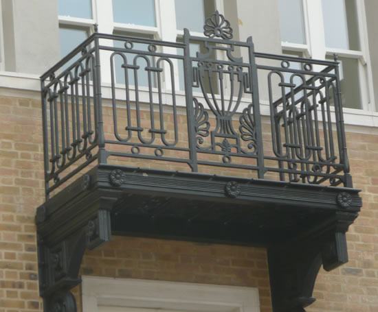 Bespoke cast iron railings | TOPP & CO | ESI External Works