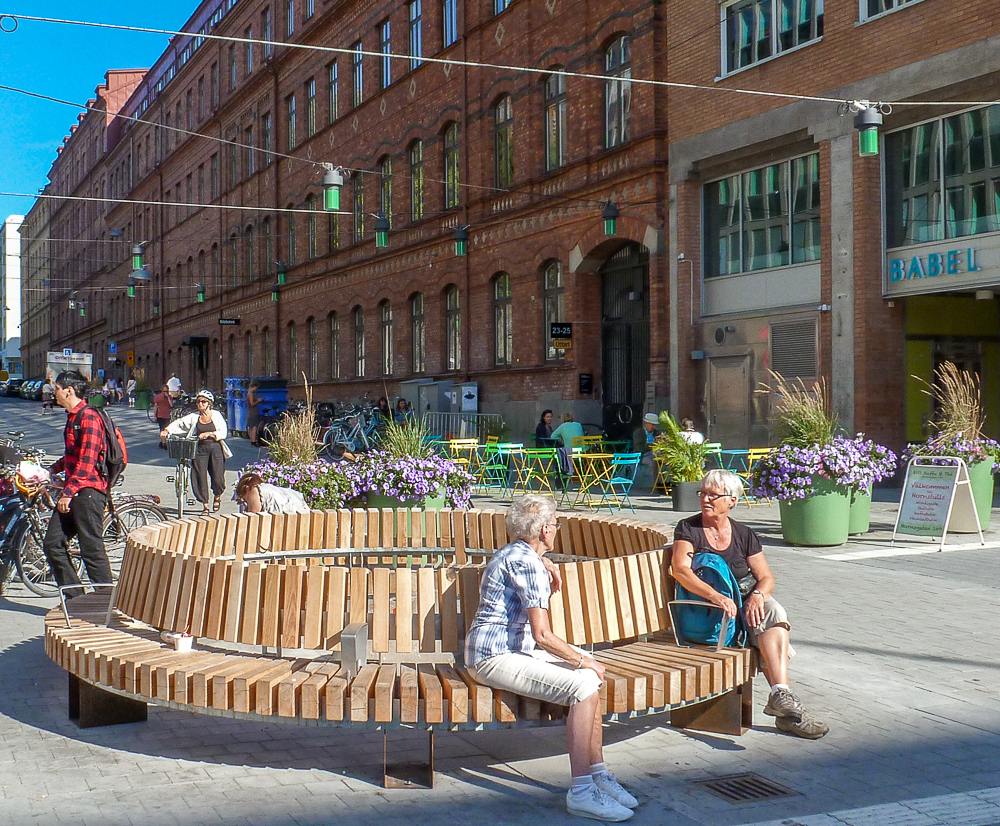 Rough&Ready Circular Benches | Streetlife | ESI External Works