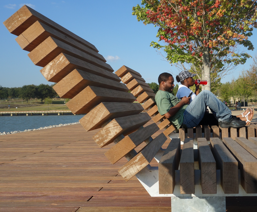 Seating and bollards for extensive urban park - USA | Streetlife | ESI ...